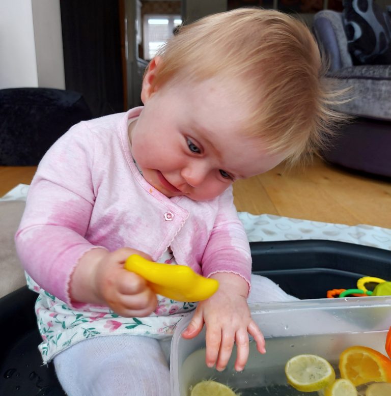 Top 5 Play/Tuff Tray Ideas for Babies to play with and aid development